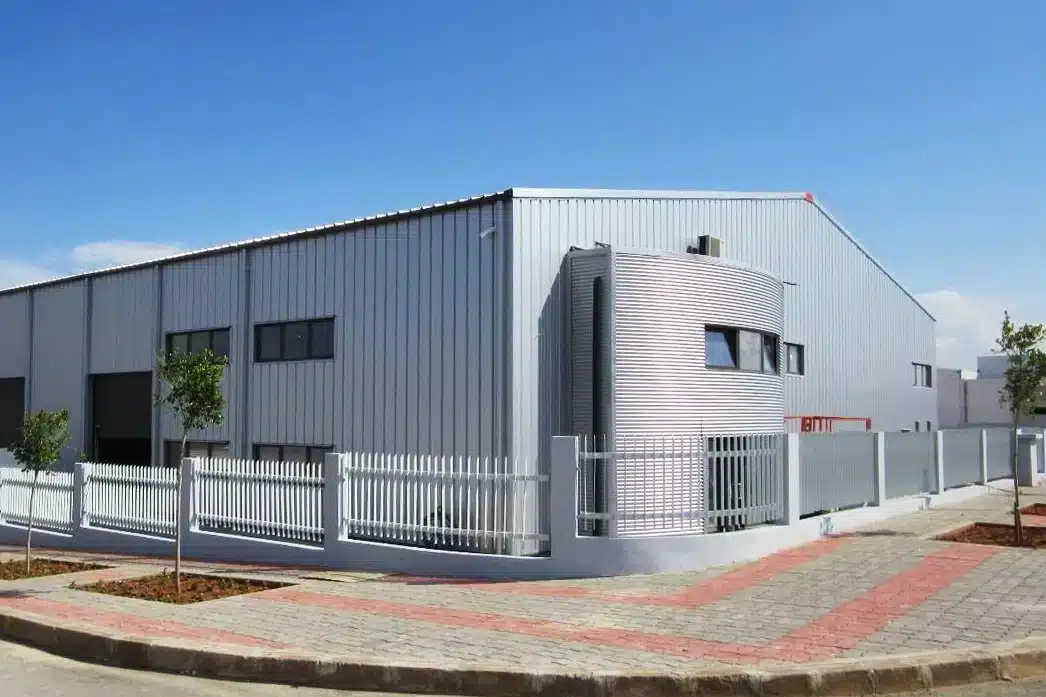 Heliadis I Reference: Production Hall I Frisomat